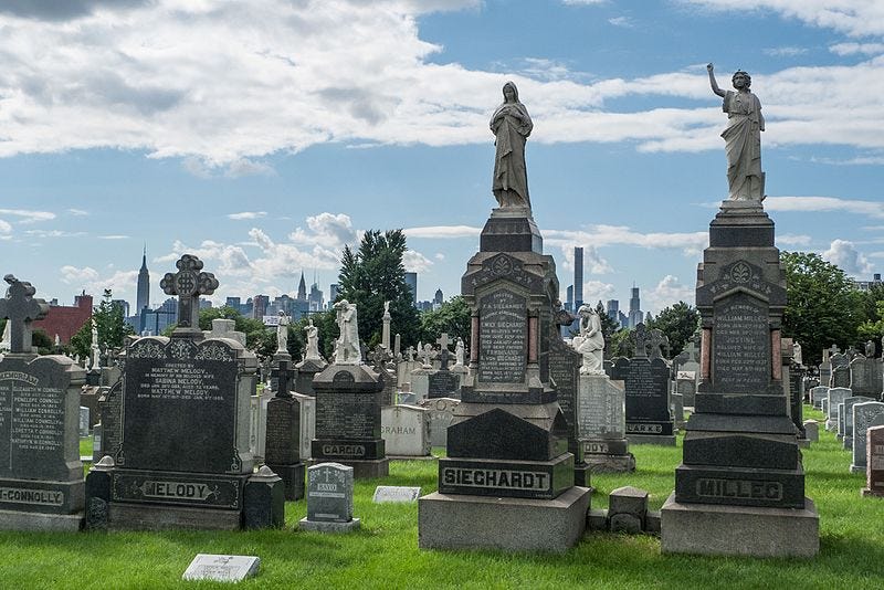 7 Unique American Cemeteries to Visit | by Chelle Chevelle | (De ...