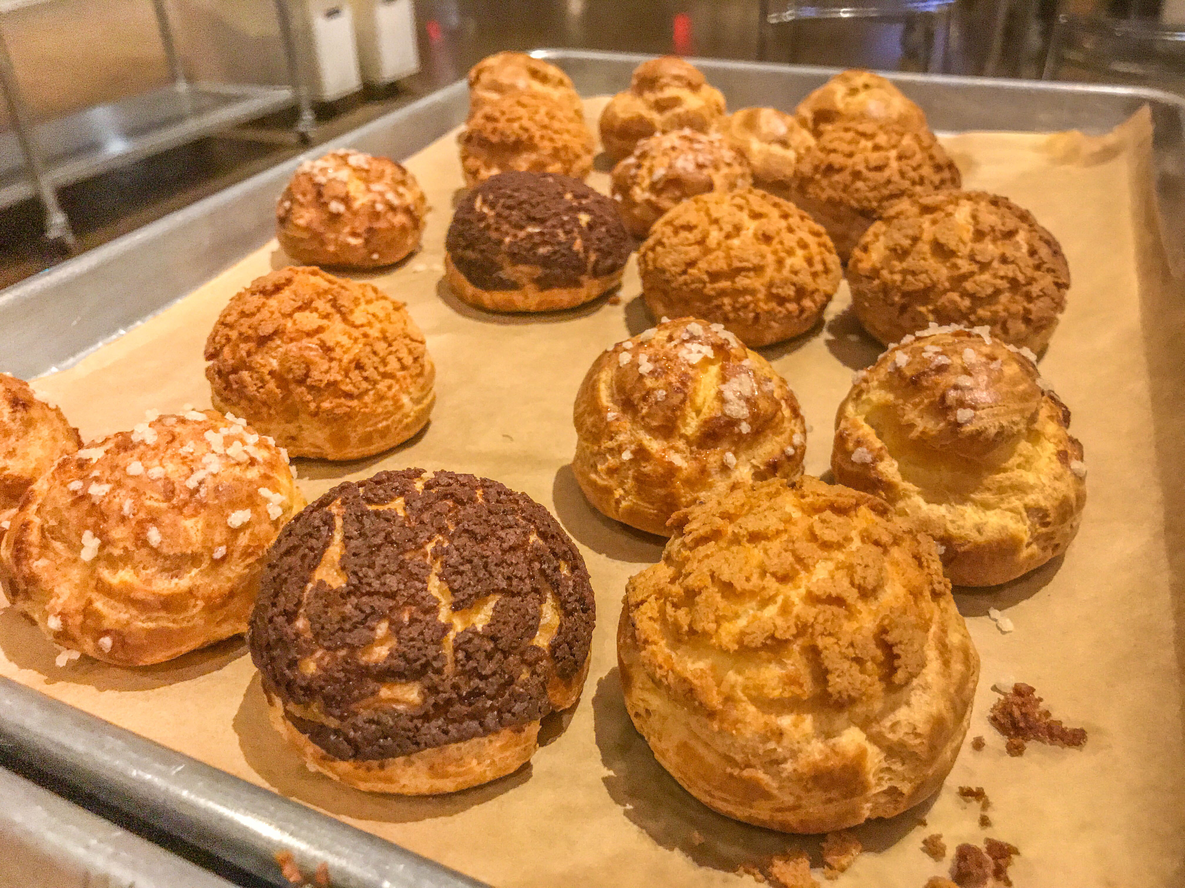 Pastry Chef School: Creme Puffs, Eclairs, Creme Brulee, Flan | by ...
