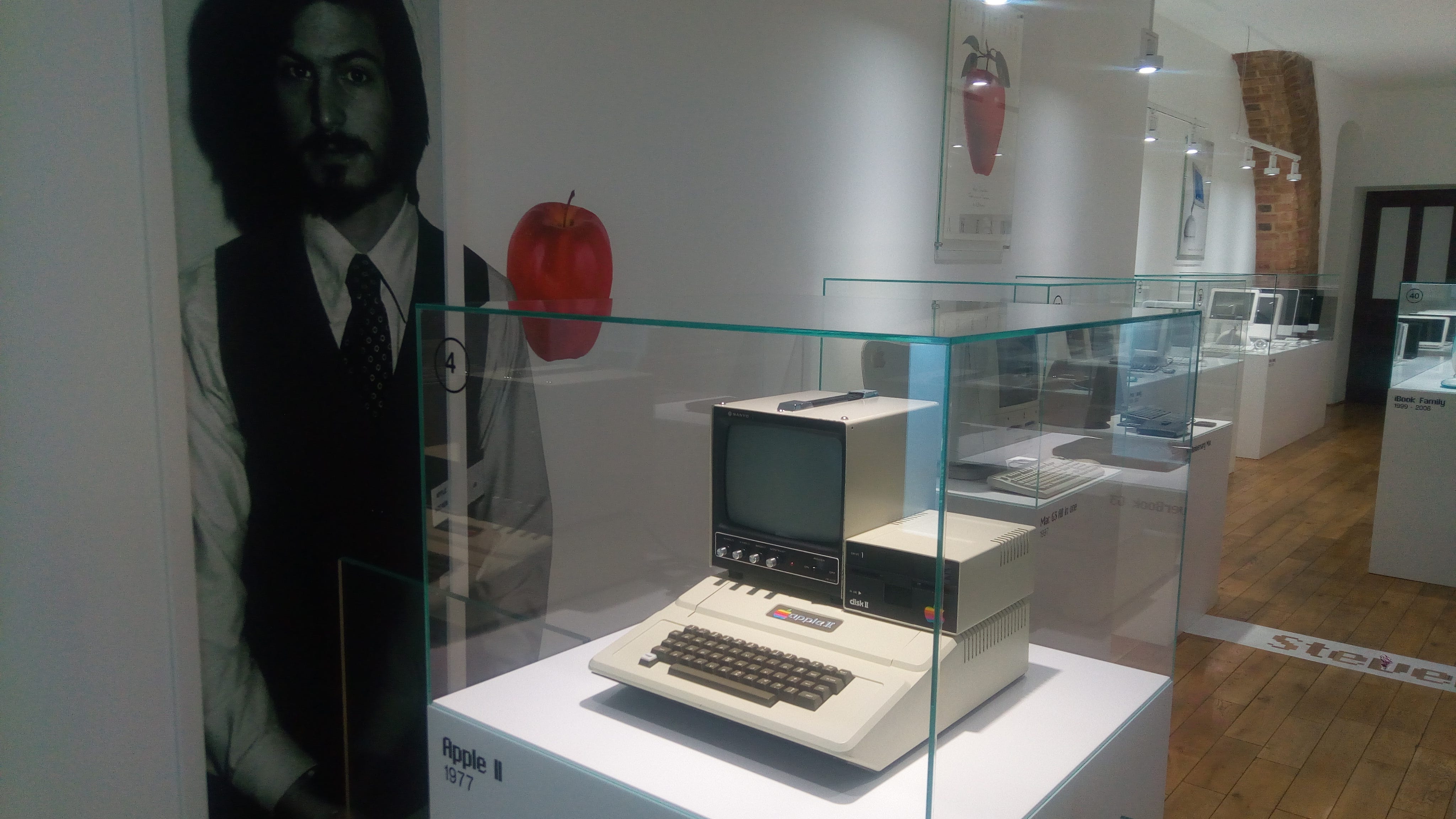 An Inspirational Flashback: The Apple Museum | by Célia | Medium