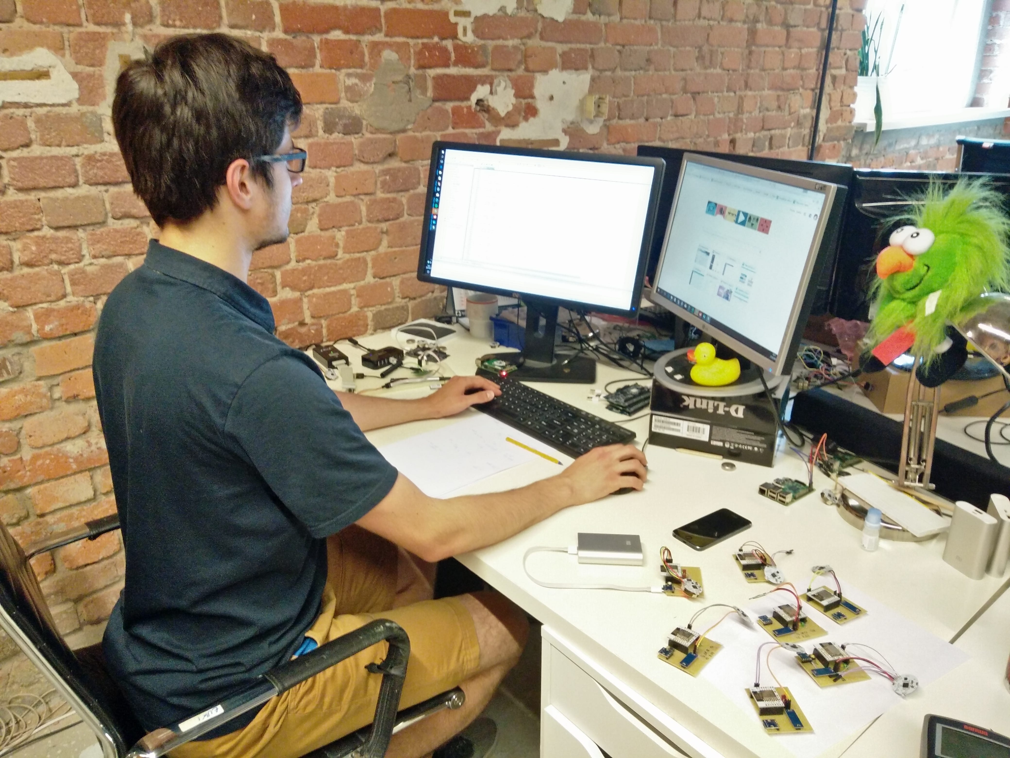 Going Mesh: Beacons Taken to the Next Level | by netizens | netizens ...
