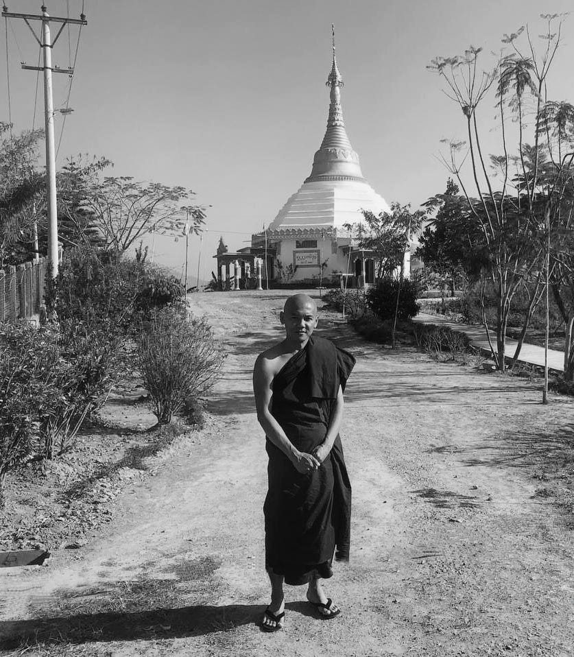 In Search of Happiness: How a Fuel Inspector Became a Buddhist Monk ...