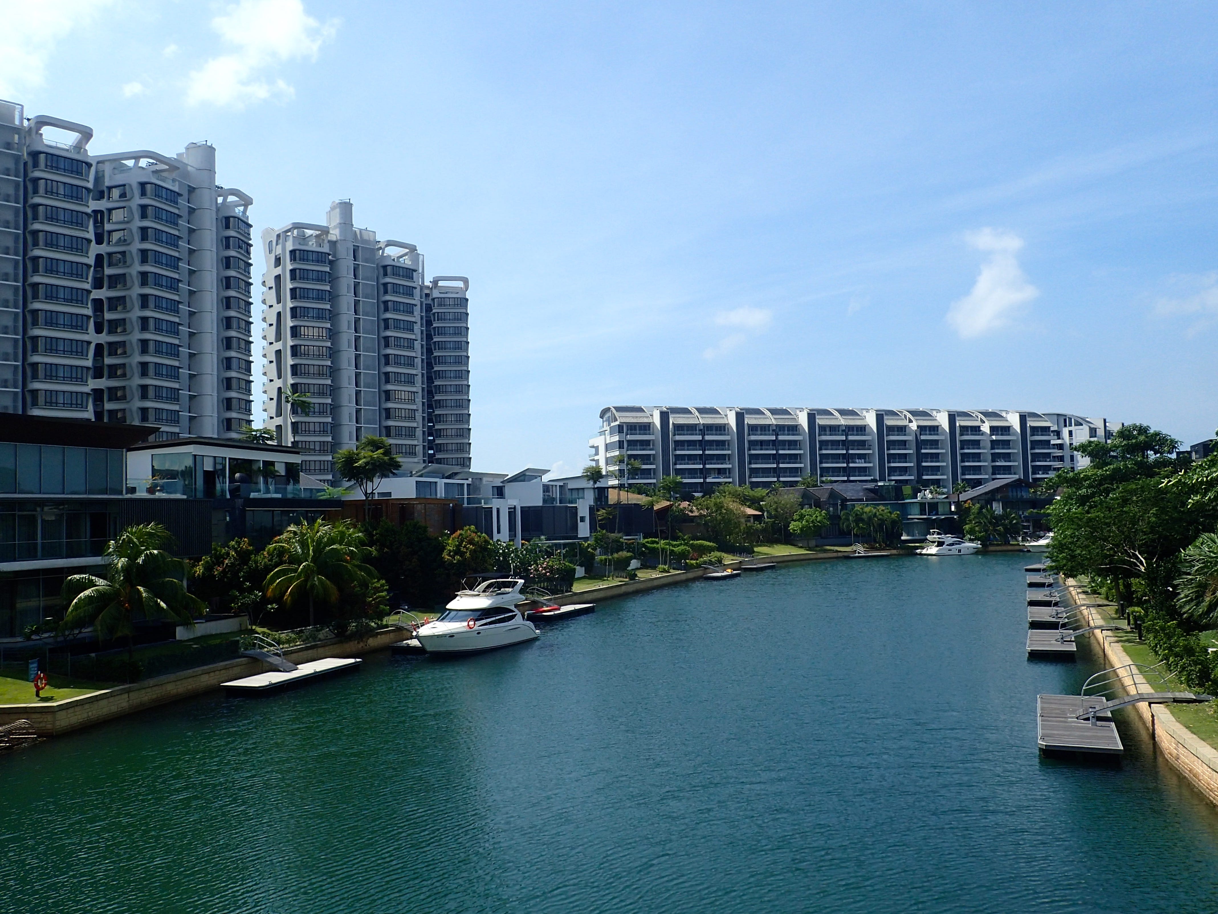 Singapore Sundays 6: Fort Serapong & Sentosa Cove | by Divij Sood ...