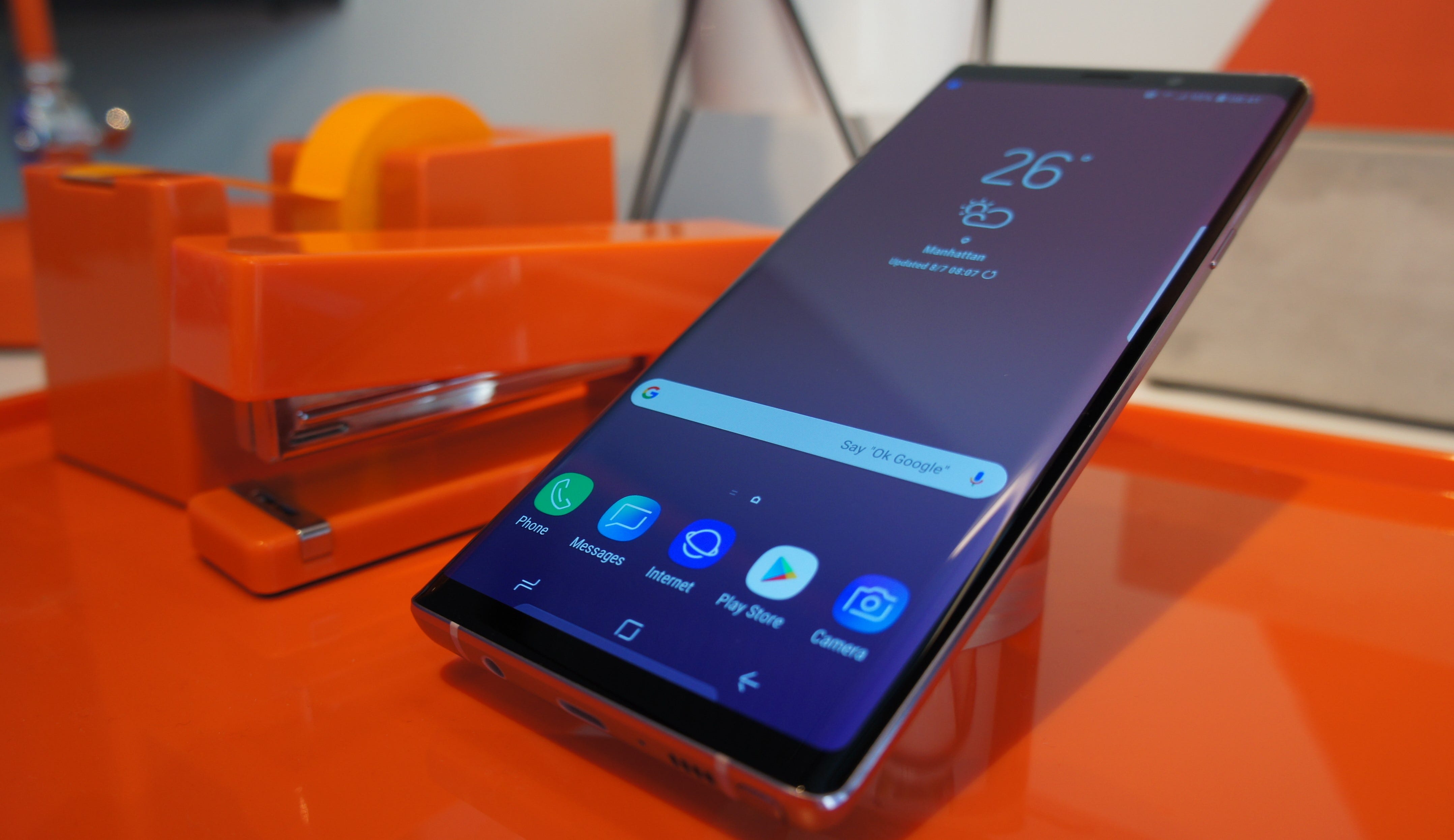 Hands on Samsung’s 6.4-inch Galaxy Note 9 | by Lance Ulanoff | Medium