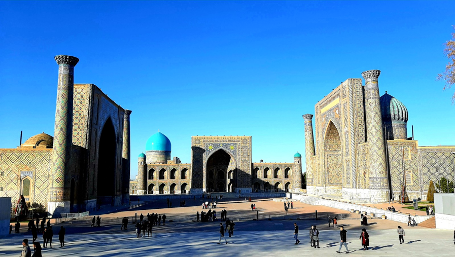 The Golden Journey to Samarkand. A memoir from the journey through the ...