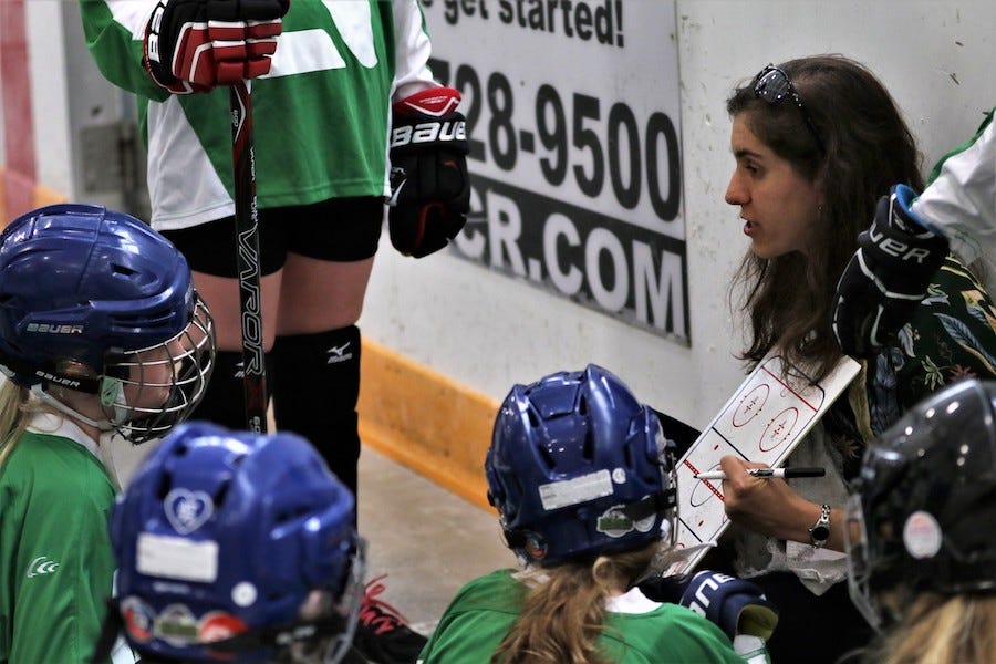 How to recruit female sports leaders and be a positive role model ...