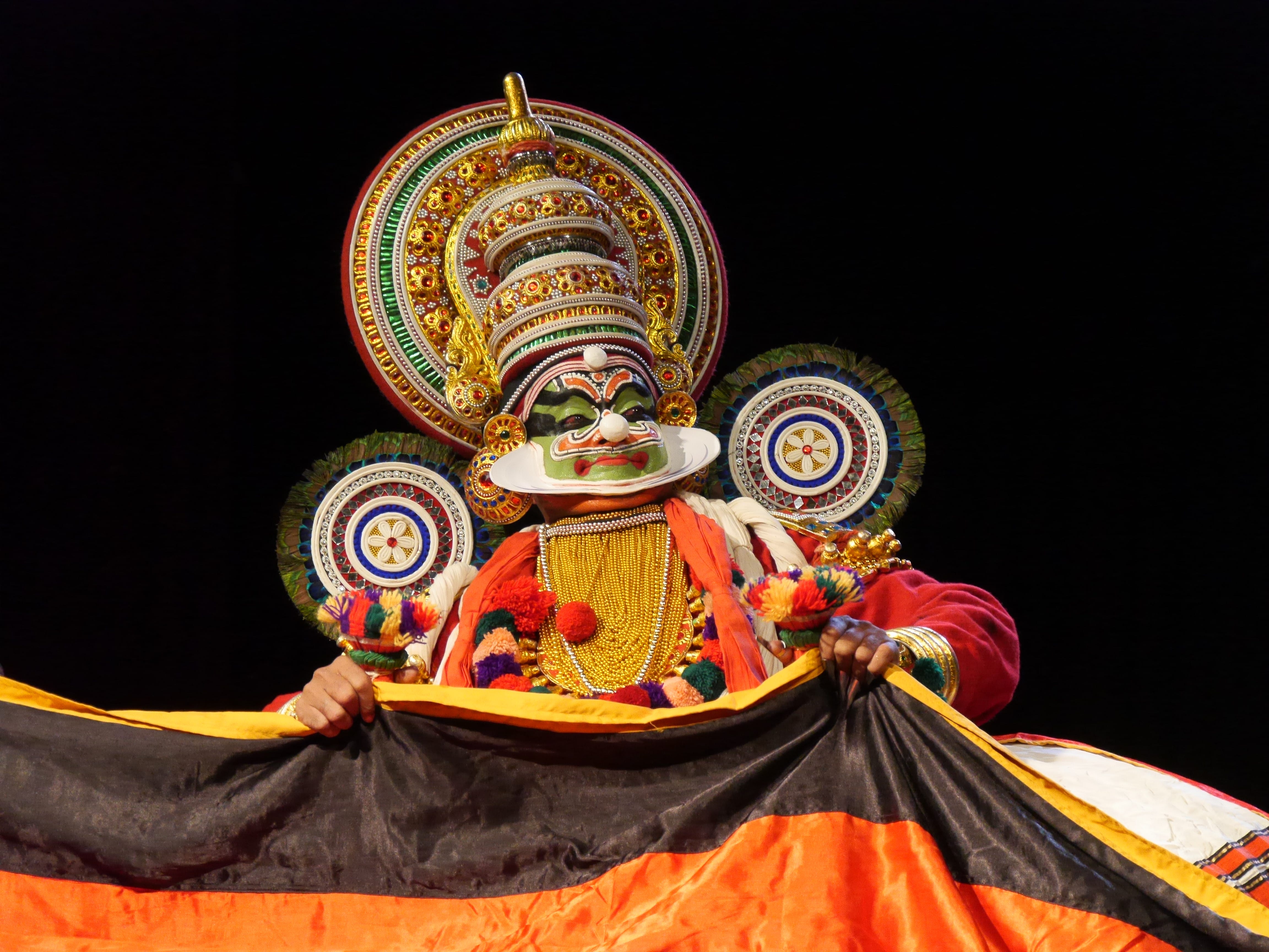 Kathakali. Secrets of the Green Room. | by Lalitha Krishnan | SNAPSHOTS ...