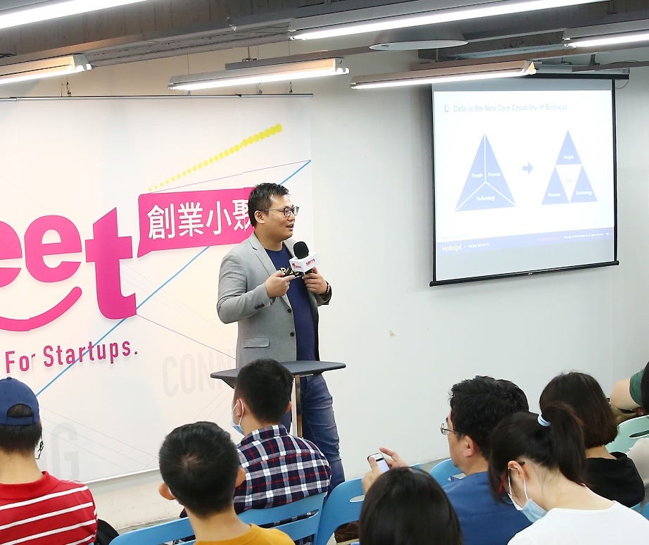 MoBagel 如何在不同產業中透過 AI 來解決商業問題. 講者：Adms，Co-founder & CEO@Mobagel | by ...