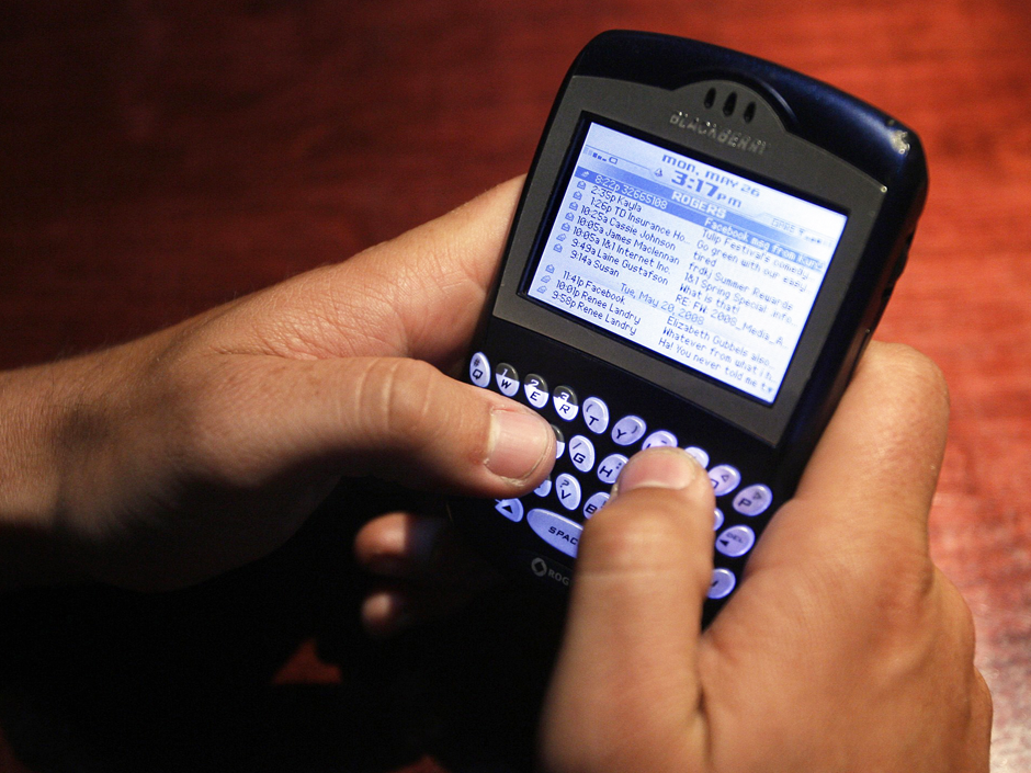 Assumptions and Failures. The Downfall of The Blackberry | by E KW | Medium