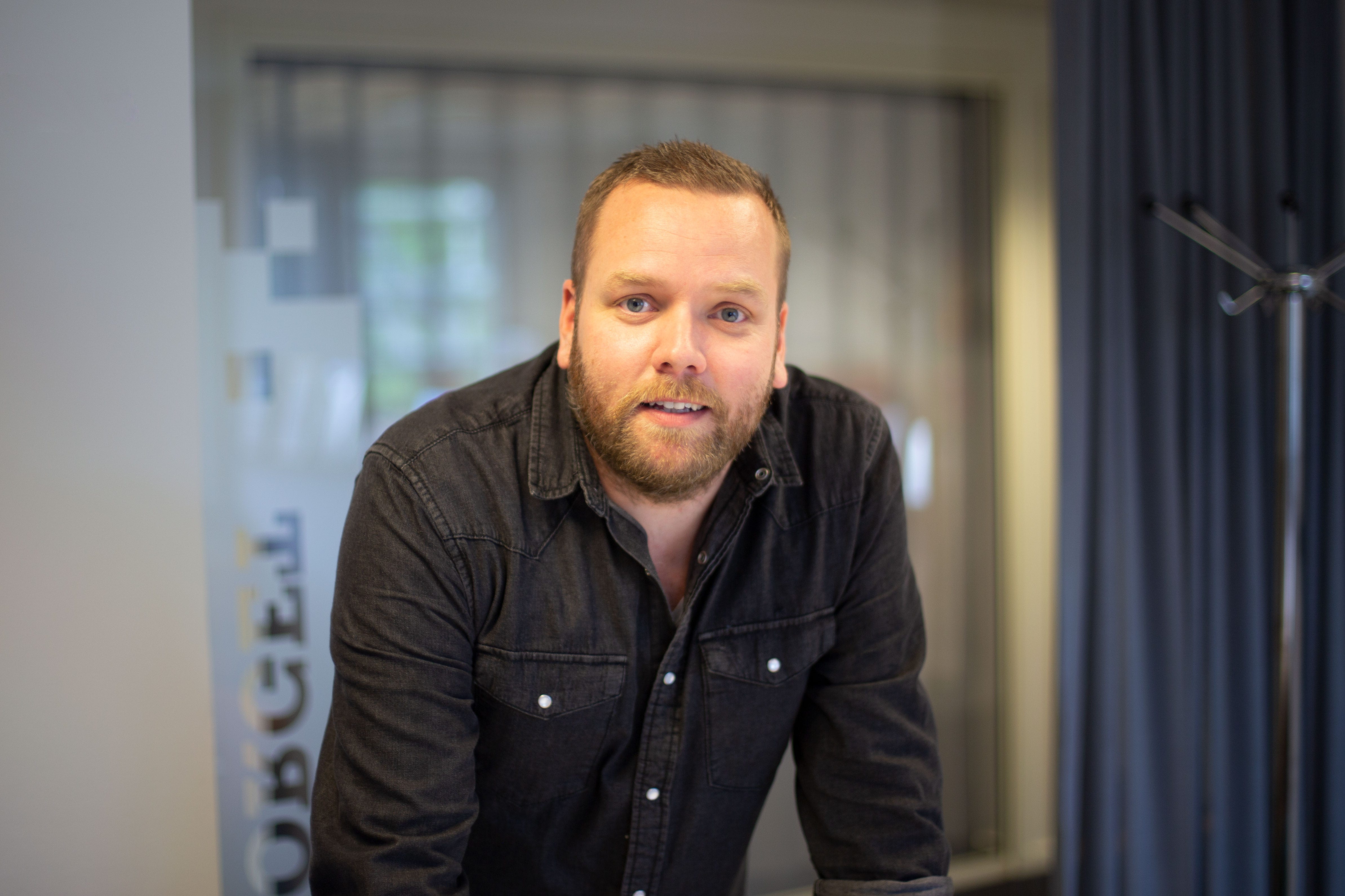 Designsnack med Magnus Olsson. Den beryktade designern med det sköna ...