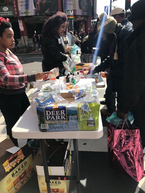 The Really (Really) Free Market Operates Under a Simple, Radical ...