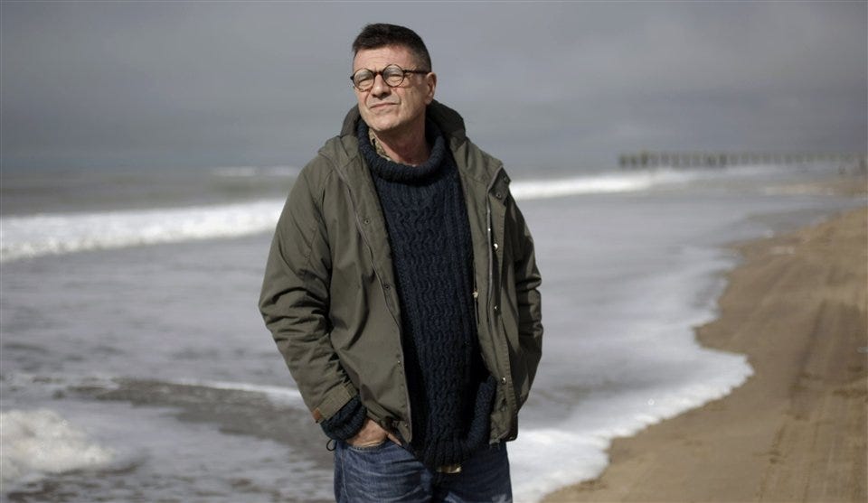 Entrevista a Guillermo Saccomanno: “La literatura es un oficio de ...