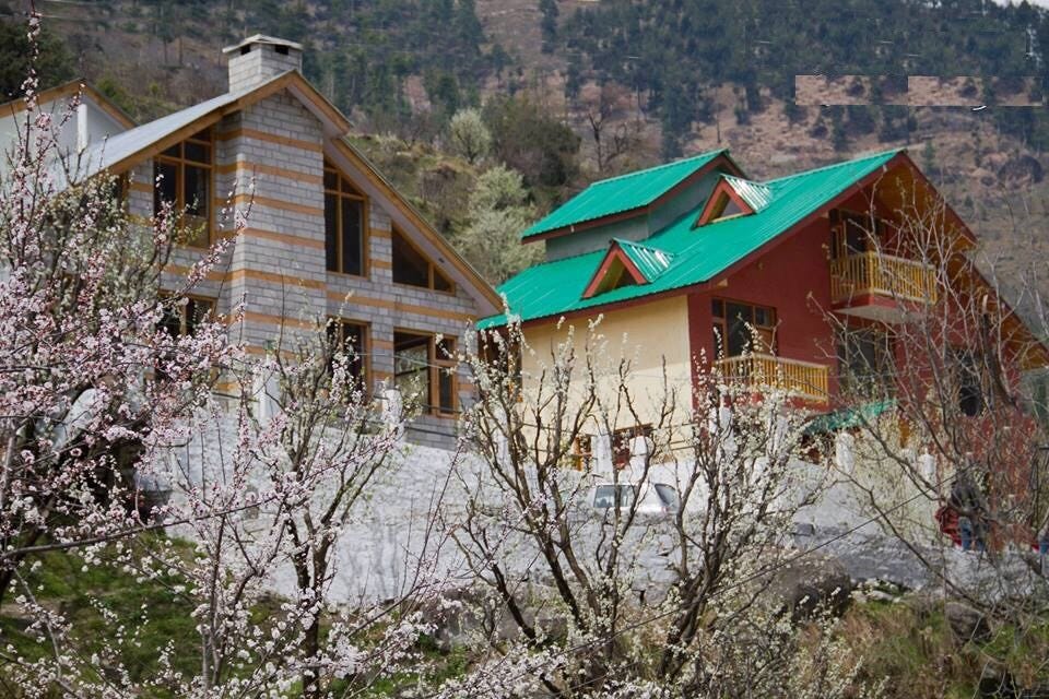 Have a luxurious Homestay in Manali | by HomeVilas | homevilas | Medium