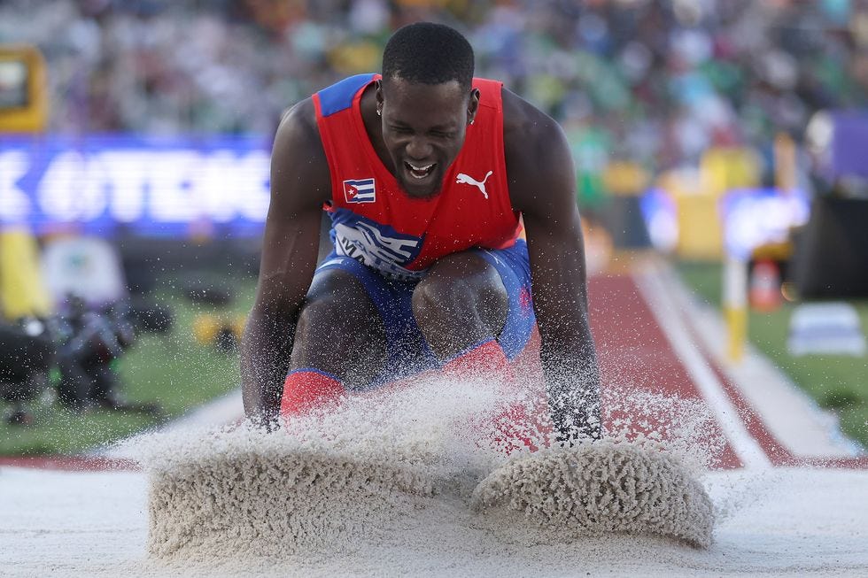 La pudorosa desnudez del atletismo cubano | by Redacción Alma Mater ...