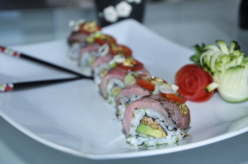 Sushi recept: Beef Teriyaki Torch rol | by Sushi-San | Sushi love | Medium