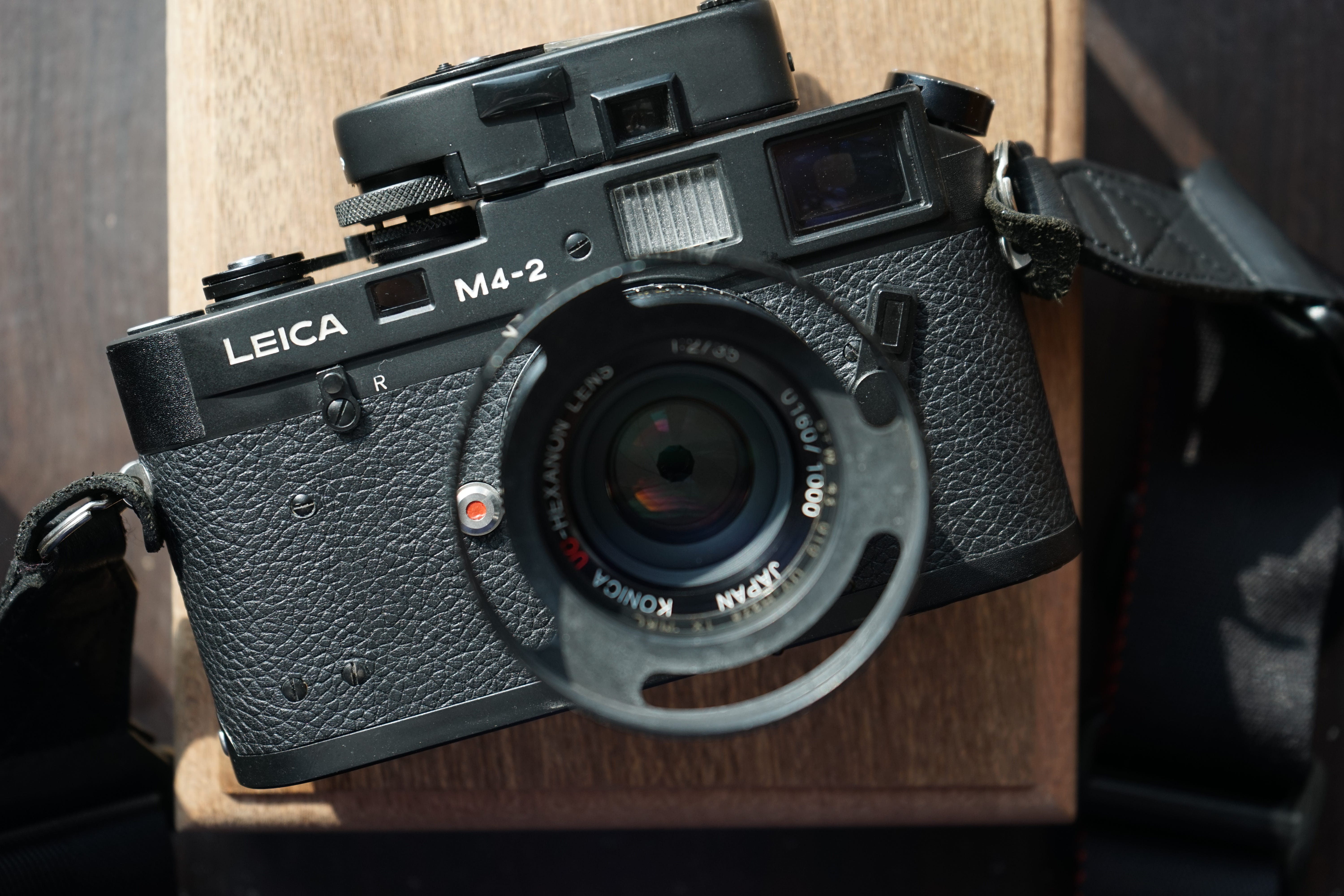 My first leica, leica m4-2 - 變成相機的男人 - Medium