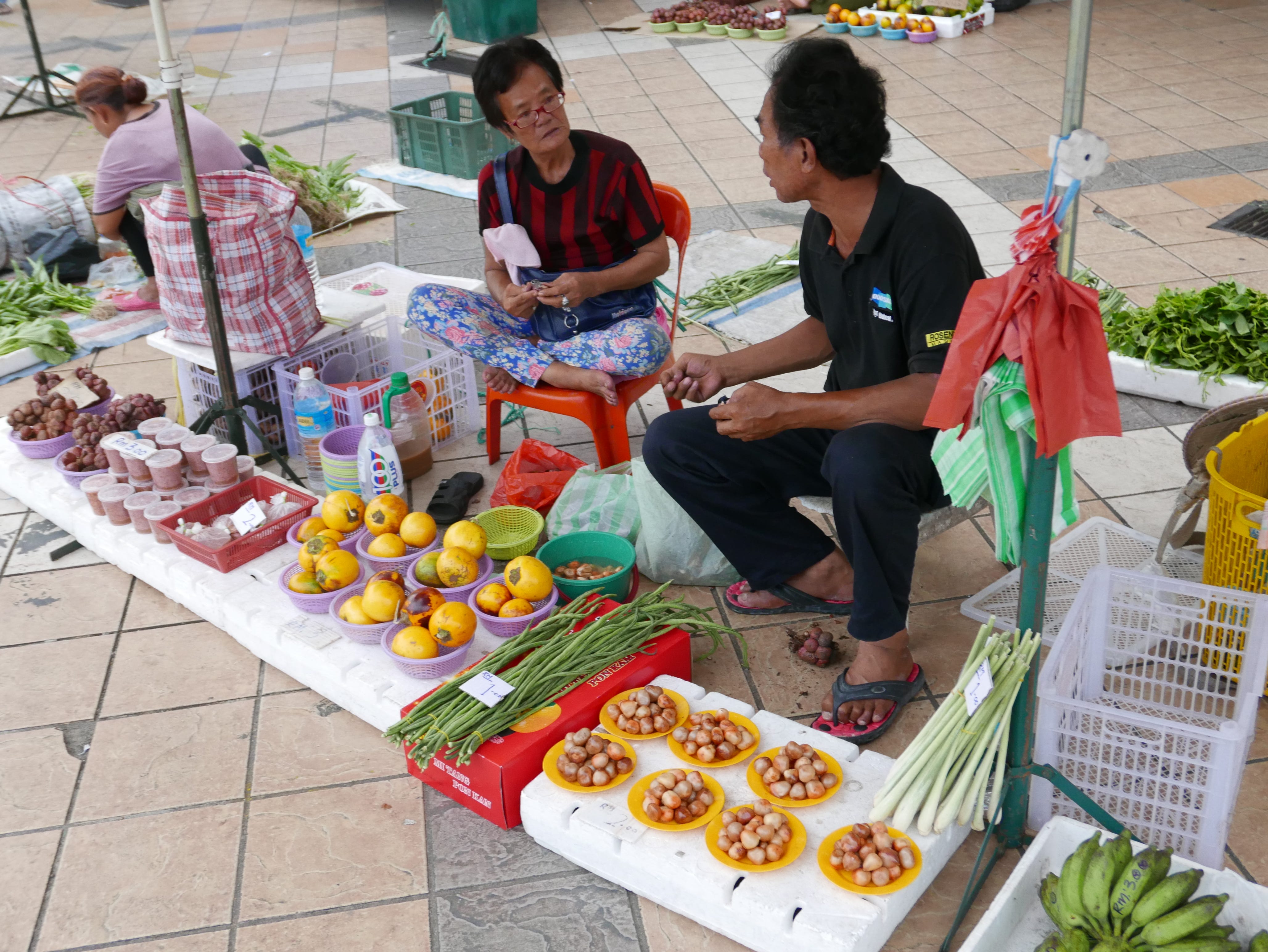 Sibu, Malaysia — The covered market (day) — Sibu, Sarawak, Malaysia ...