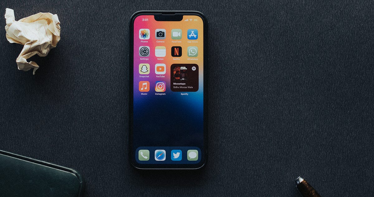 Why Apple Can’t Get Rid Of The Notch In iPhones? | by Nikhil Vemu | Mac ...