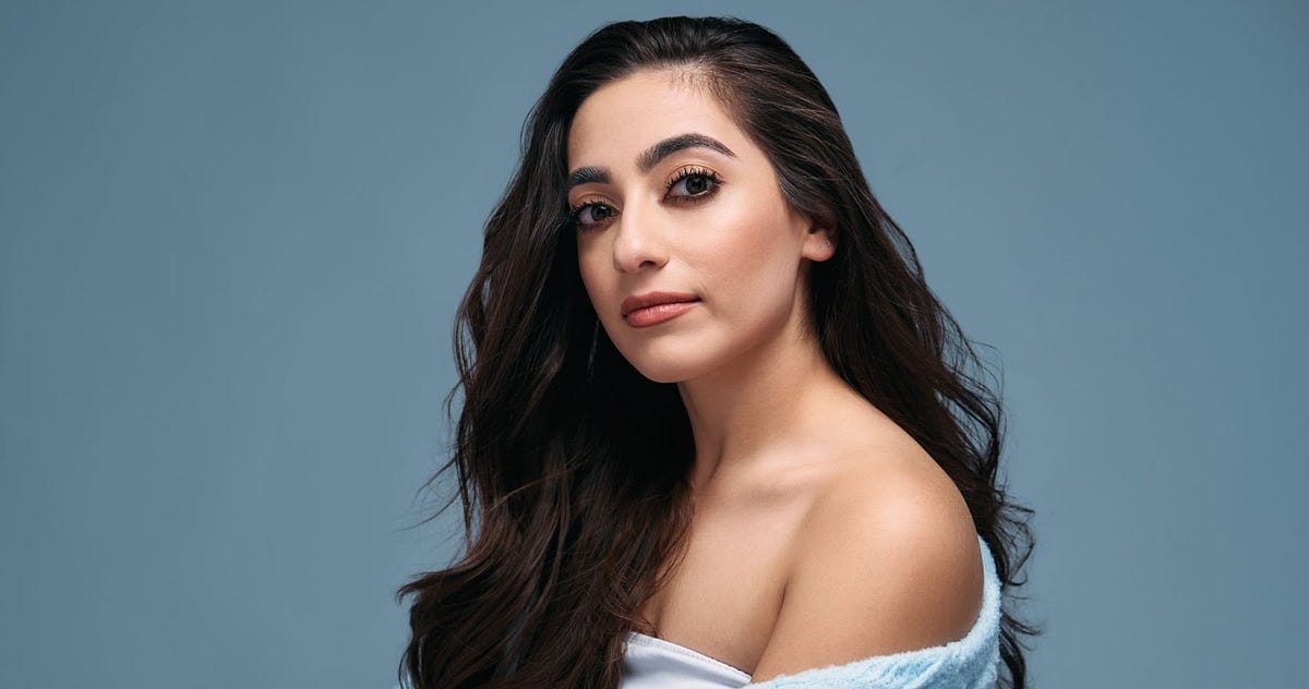 Rising Star Amber Afzali Of Rule Breakers On The Five Things You Need To Shine In The ...