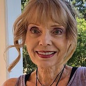 Suzanne Kane – Medium