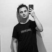 Nathan McLaughlin – Medium