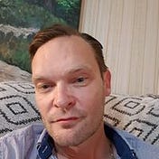 Gavin McDonald – Medium