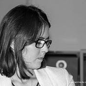 Jeanne Dubois-Roussel – Medium