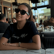 Helia Sadat Hosseini Joveini – Medium