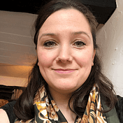Polly Mackenzie – Medium