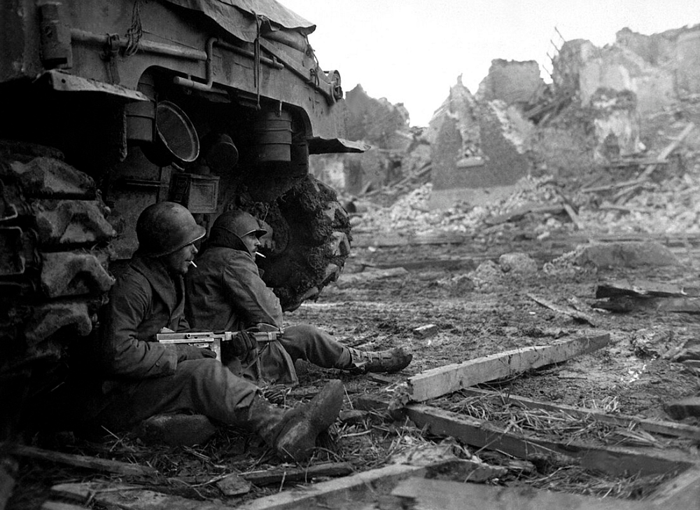 23 Powerful WW2 Photos So Raw They Erased Them From History | by Isla ...