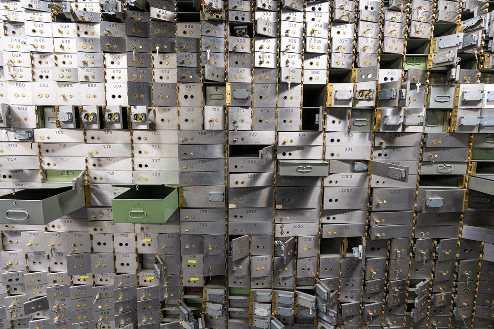 Immutable audit logs with Amazon Quantum Ledger Database | by Fabricio ...