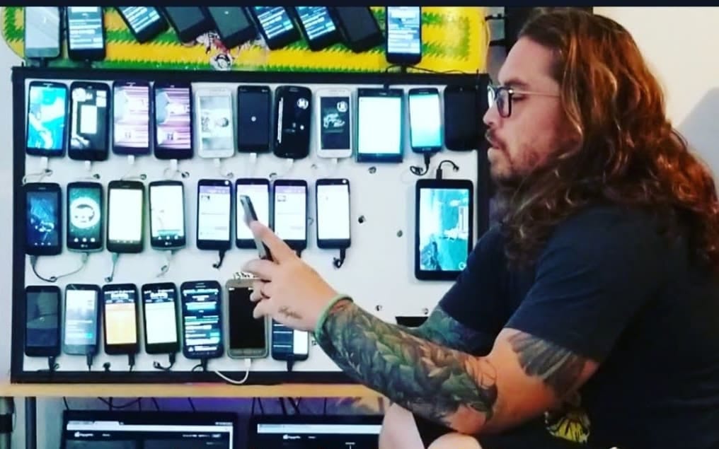 Understanding Spotify Stream Farms: Risks, Strategies, and Ethics | by ...