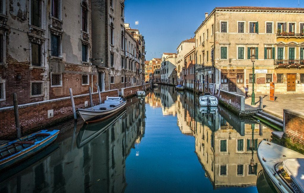 A Meditation on Venice’s Timeless Beauty Reflected in its Waters | by Barbara La Rocco | Feb ...