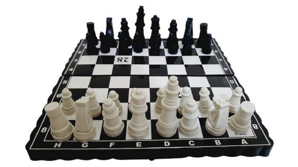 Catur Hitam Putih - Silvatampubolon - Medium