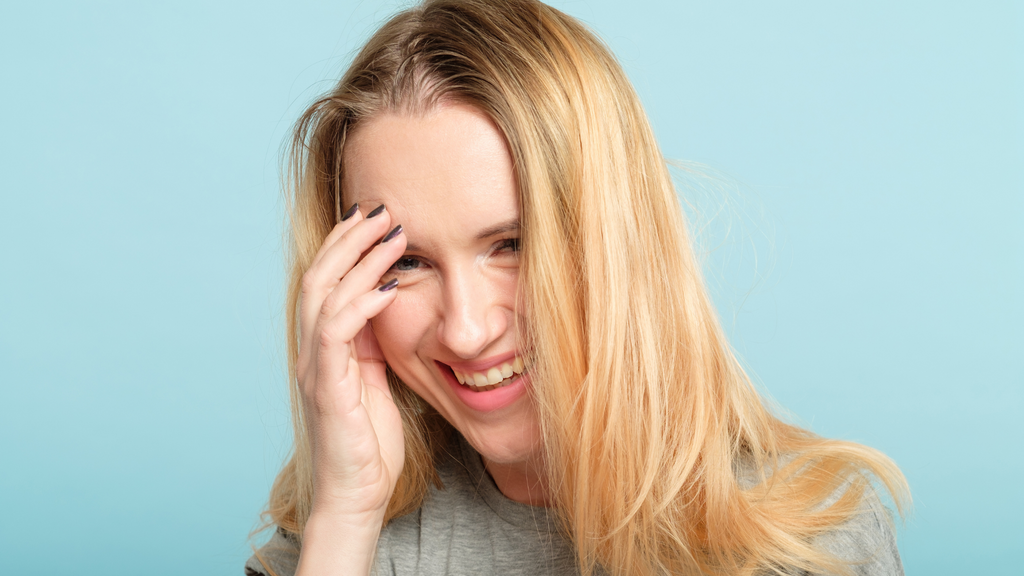 Blushing Moments: 5 Super Embarrassing Situations We Can All Relate To ...