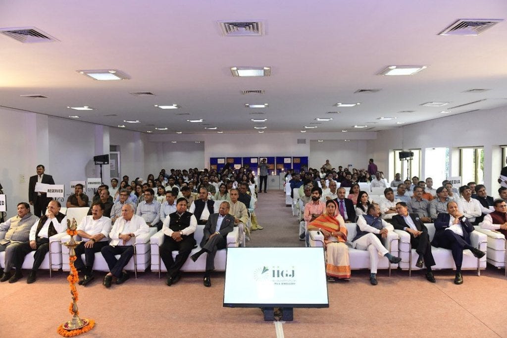 Unleash Your Creativity at the Best Institute for Jewellery Designing ...