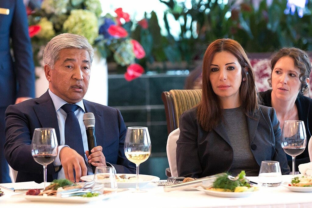 انجح الكتاب العرب - Mohamed Usama - Medium