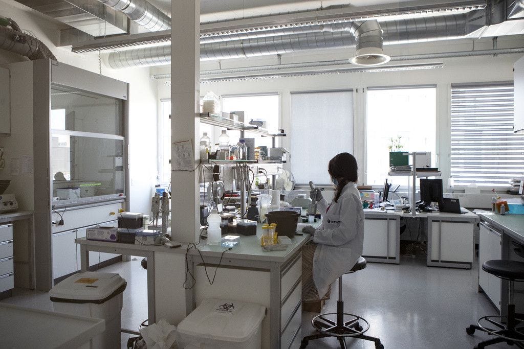 Von Machine Learning zur Bioinformatik | by Rodrigo Urech | Medium