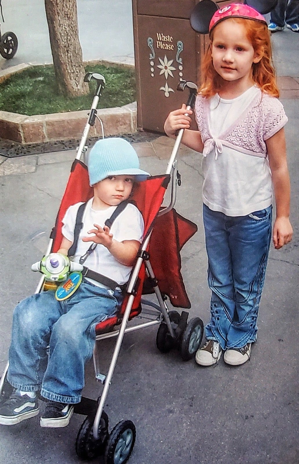 My Life in Looks. I’m a… I’m a star. No, I’m a star… | by Henry Collins ...