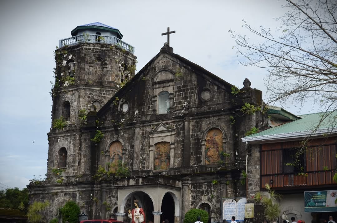 Sana Alam Mong Naging Sa’yo Ako. Kahit sa mga nagliliparang salita ...