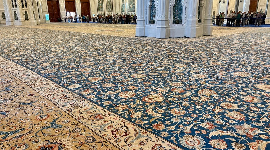 THE BIGGEST CARPET IN THE WORLD: SULTAN QABOOS GRAND MOSQUE’S GEM | by ...