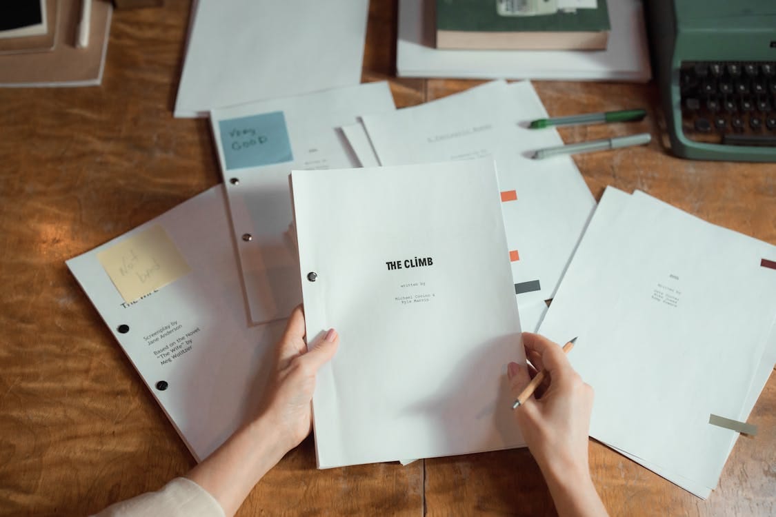 Editors Are Not Optional (and That’s a Good Thing) | by Scott Hansen ...