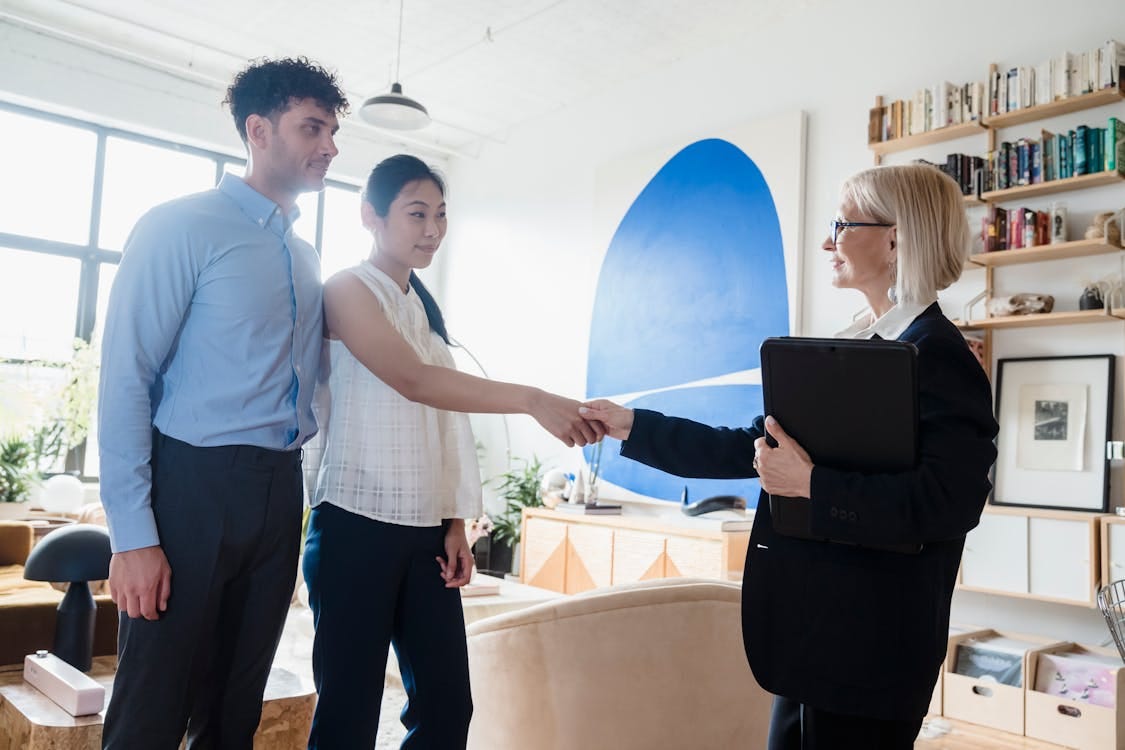 How to Successfully Shift from Healthcare to a Business Analyst Role | by Transform Learning ...
