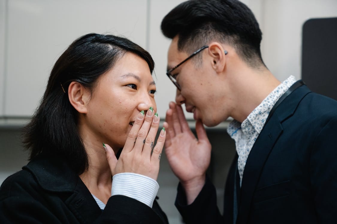 When Jealousy Runs the Office: A Survival Guide to Toxic Workplace and ...