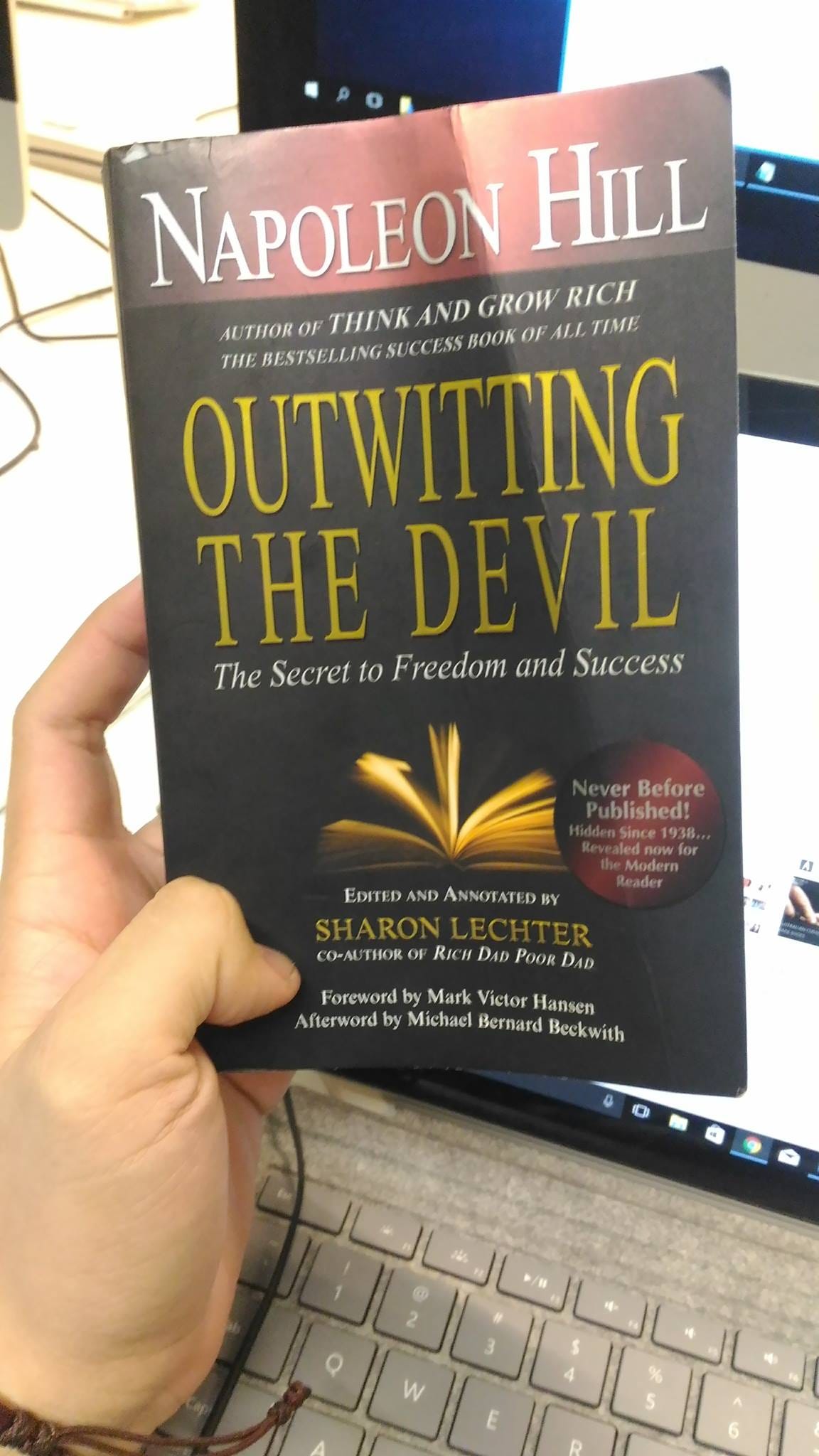 Outwitting the devil — Chiến thắng con quỷ trong bạn — Napoleon Hill ...