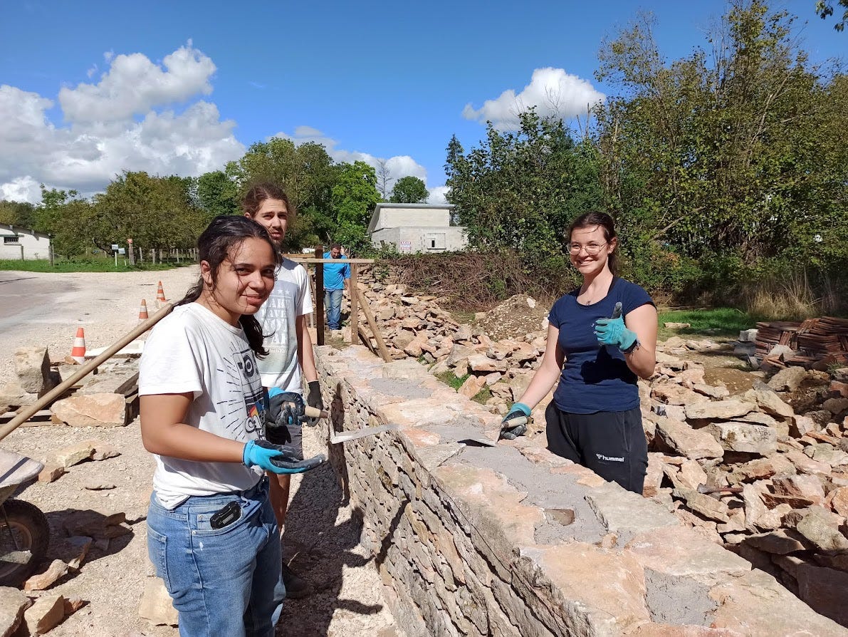 Once a volunteer, forever volunteer | by Anna | Dec, 2023 | Medium