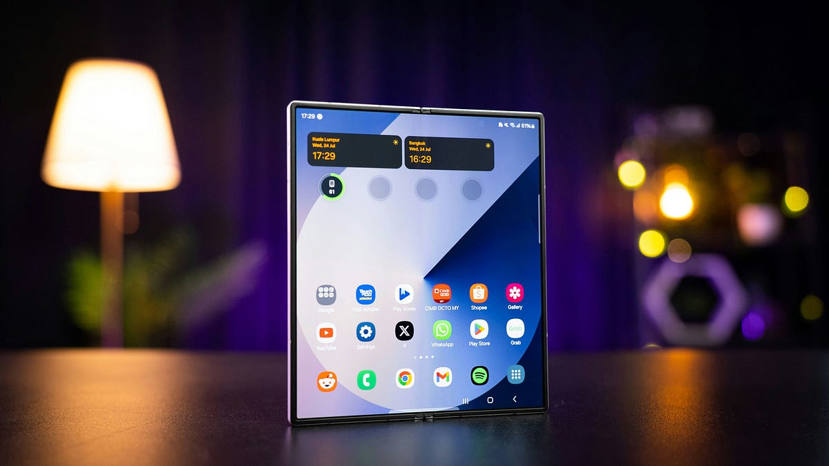 TECHOSOPHY #7 Are Folding Phones Worth It in 2024? A Deep Dive into ...