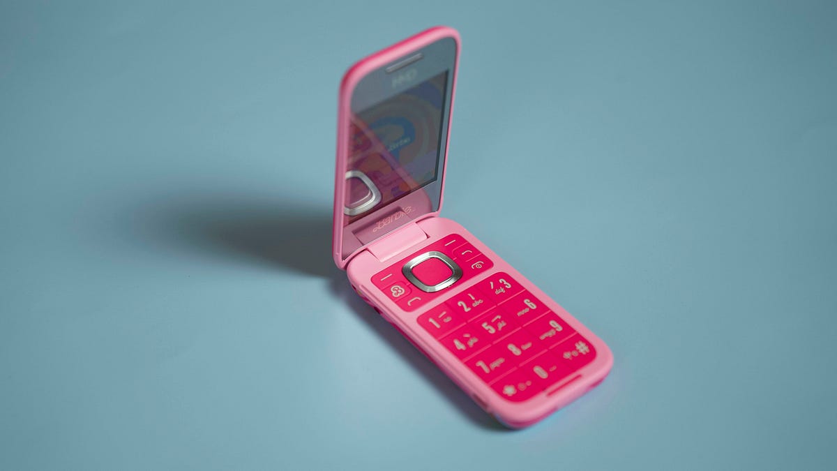 I Cut My Phone Time in Half — And Doubled My Focus | by Vidya | Mr ...