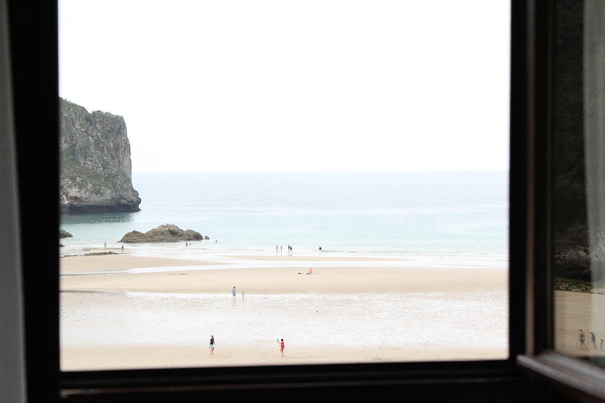 The sea close by - Tony Pavlov - Medium