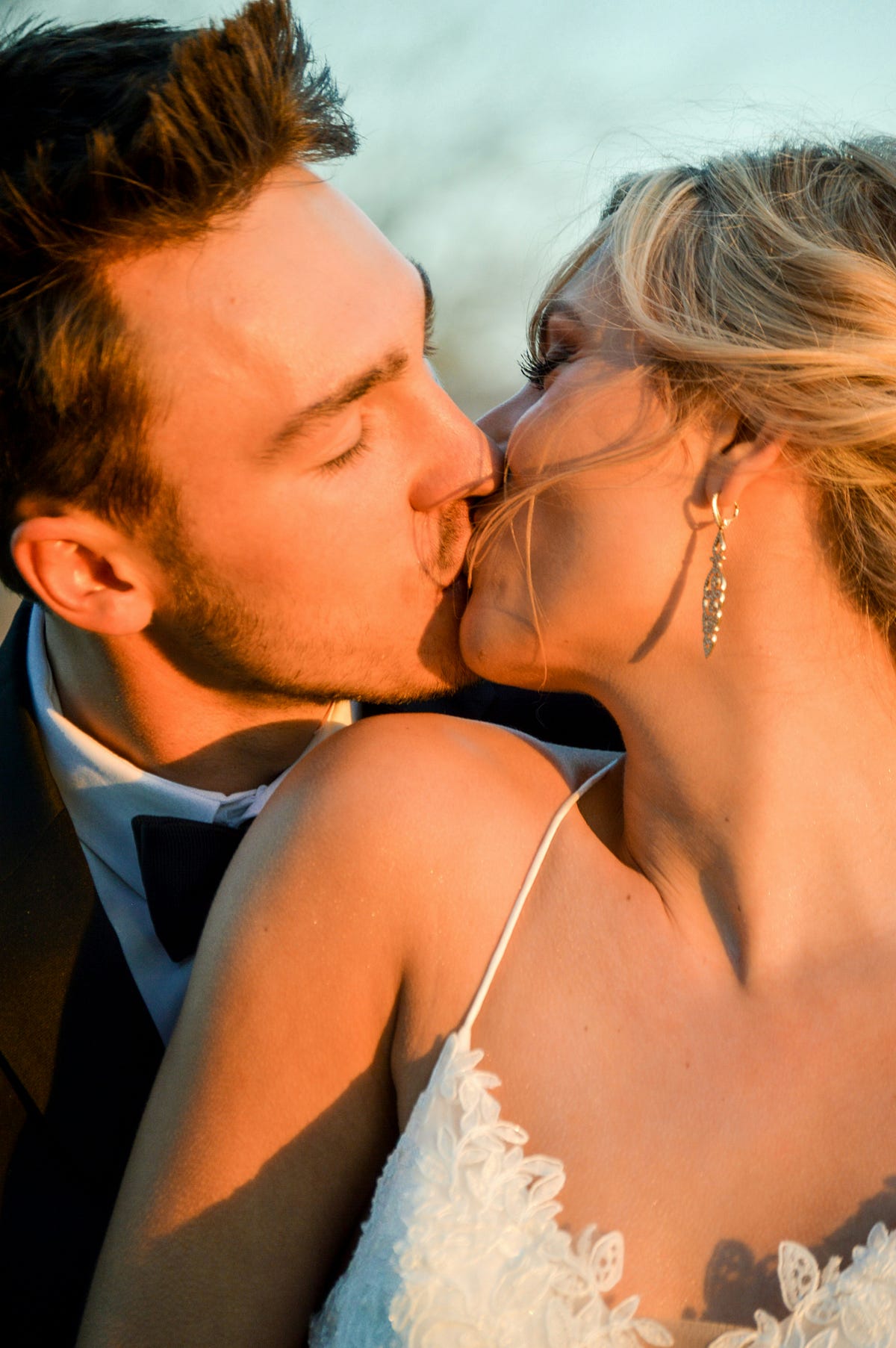 Three Actions a Middle-Aged Woman Takes When Kissing You, Proving She Truly Loves You | by Riva ...