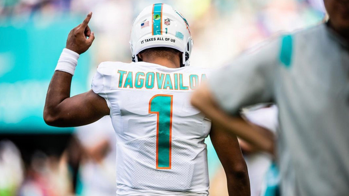 Will Tua Tagovailoa pick up where Marino left off? | by Cardell Hardy | Medium